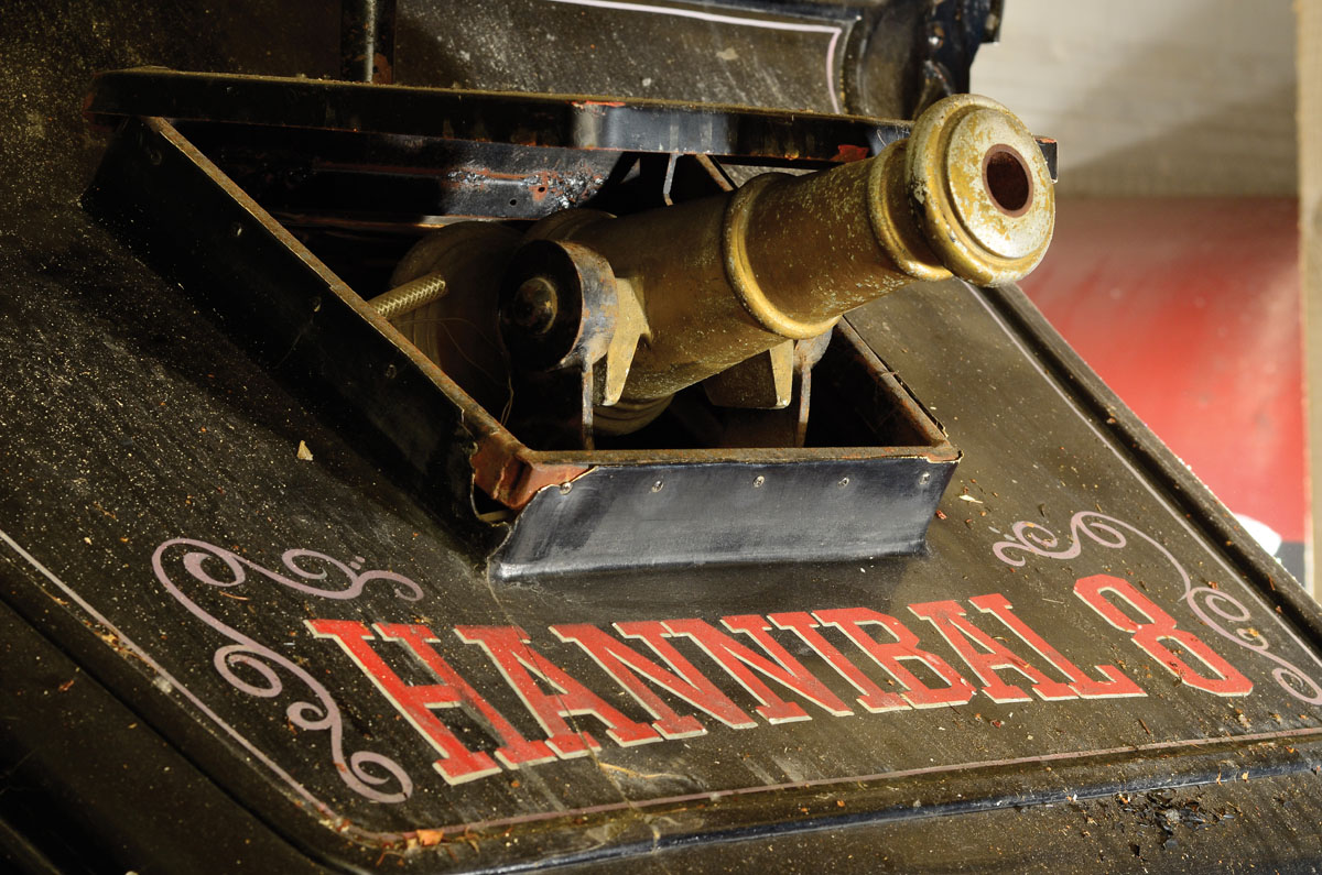 1965 Hannibal 8 - Stahls Automotive Collection