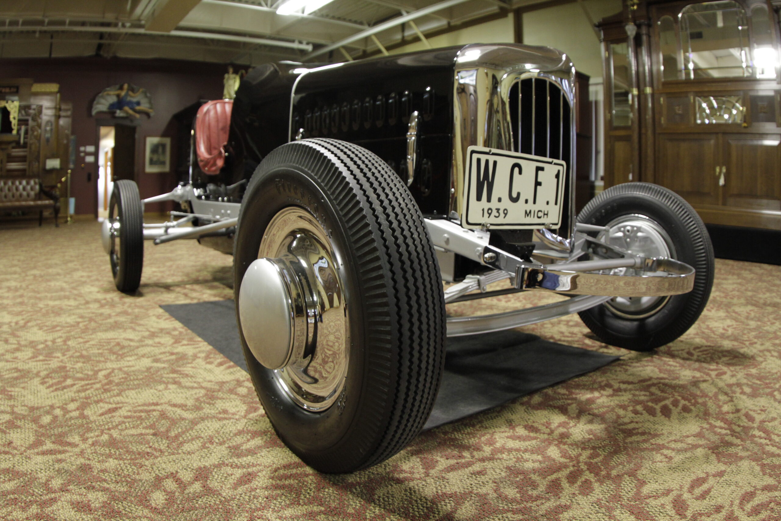 See us with WXYZ Channel 7 at NAIAS 2019 - Stahls Automotive Collection